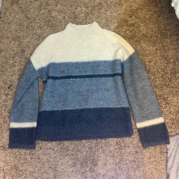 Universal Thread | Sweaters | Universal Thread Turtleneck Sweater ...